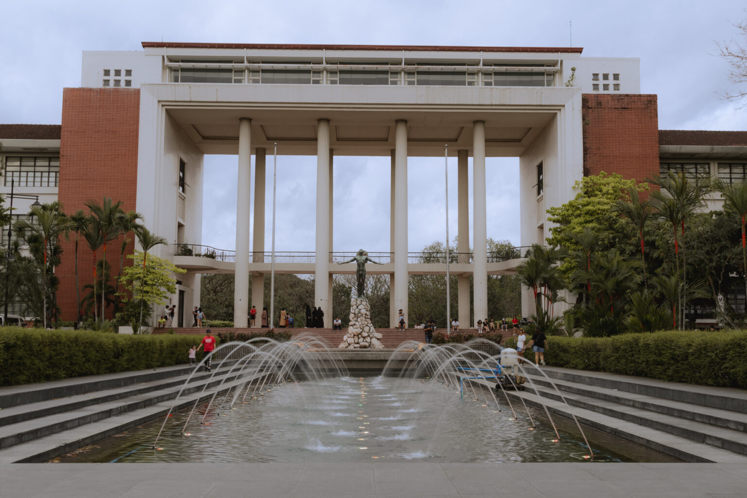 Eight films set in Filipino universities and what they say about love ...